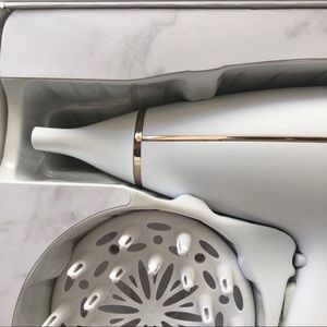 Kristin Ess | Hair | Kristin Ess Iconic Style Professional Blow Dryer ...